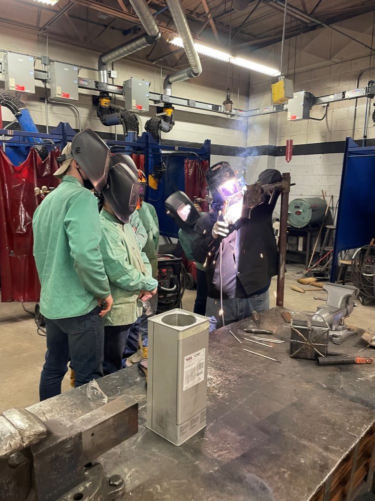 Job ChalleNGe – Mountaineer Challenge Academy